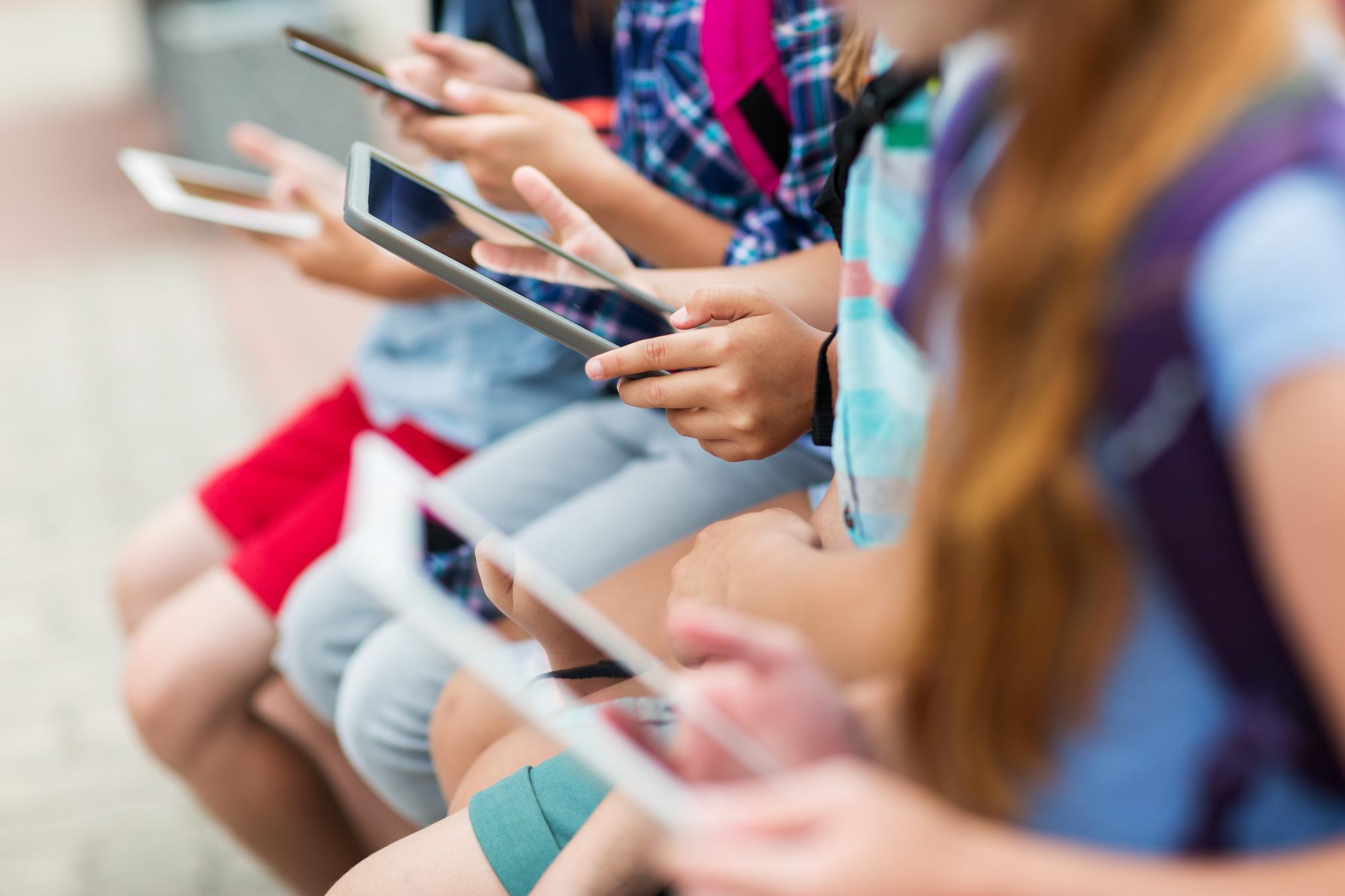 5 Reasons for Schools To Go Phone Free - Stand for Children
